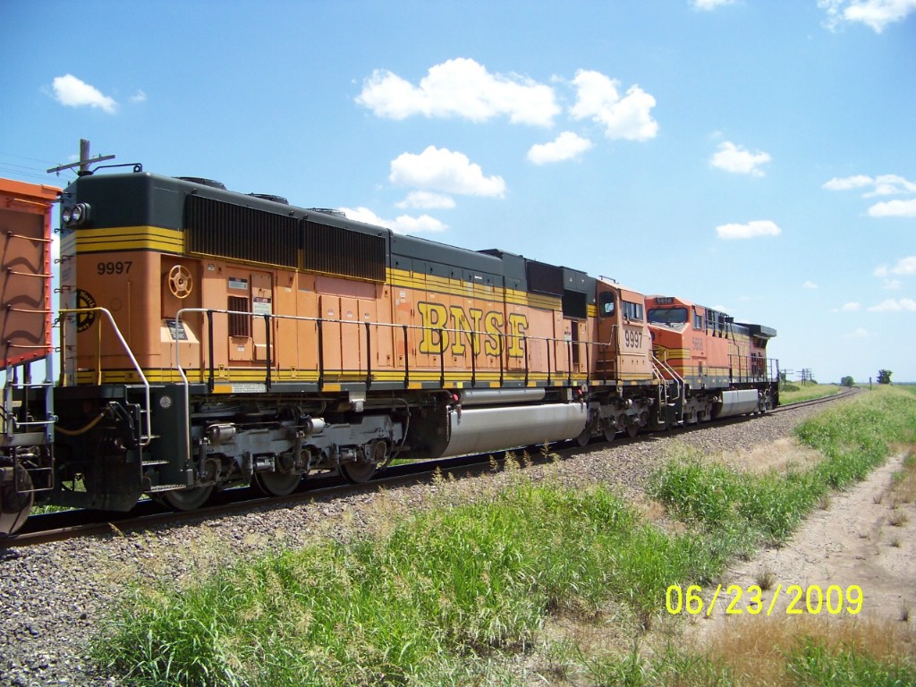 BNSF SD70MAC 9997